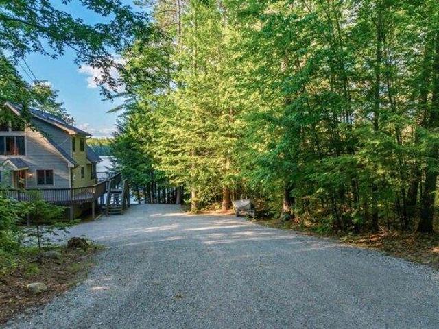 house with 3 bedroom, Moultonborough NH ES105095184