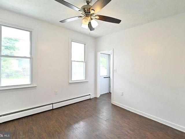 house with 3 bedroom, Mount Holly NJ ES104652256