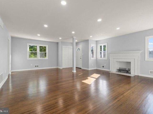 house with 3 bedroom, Mount Holly NJ ES105156485