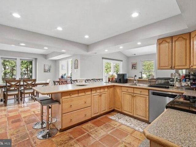 house with 3 bedroom, Mount Laurel NJ ES105193262