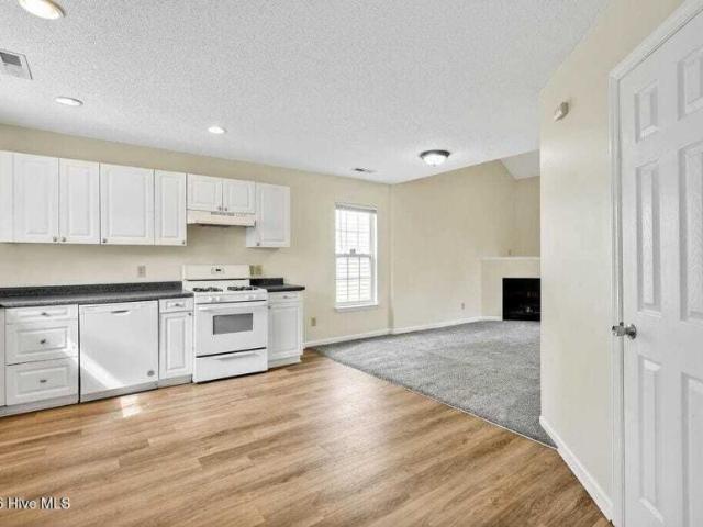 house with 3 bedroom, NC NC DLS101368743
