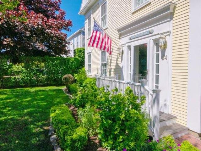 house with 3 bedroom, Nantucket MA DS103019314