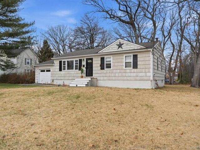 house with 3 bedroom, Nanuet NY DS102565652