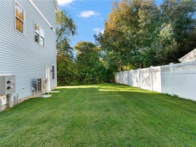 house with 3 bedroom, Narragansett RI DS101781943