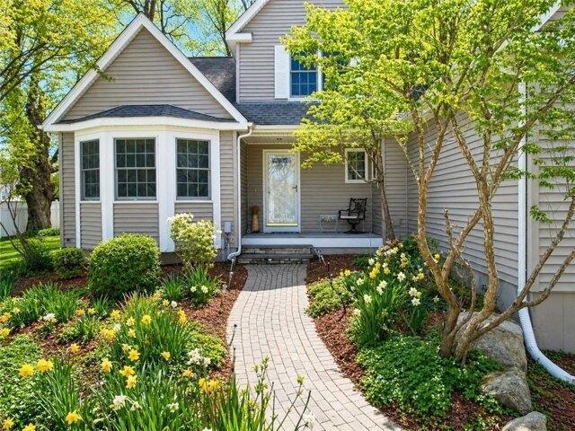 house with 3 bedroom, Narragansett RI DS102959383
