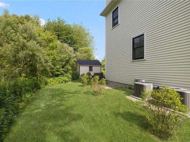 house with 3 bedroom, Narragansett RI ES105104866