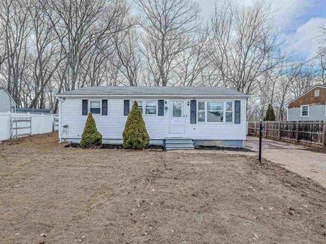 house with 3 bedroom, Nashua NH DLS102583496