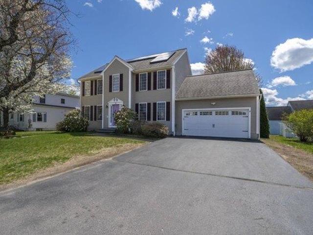 house with 3 bedroom, Nashua NH DLS102594830