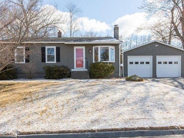 house with 3 bedroom, Nashua NH DLS102669477