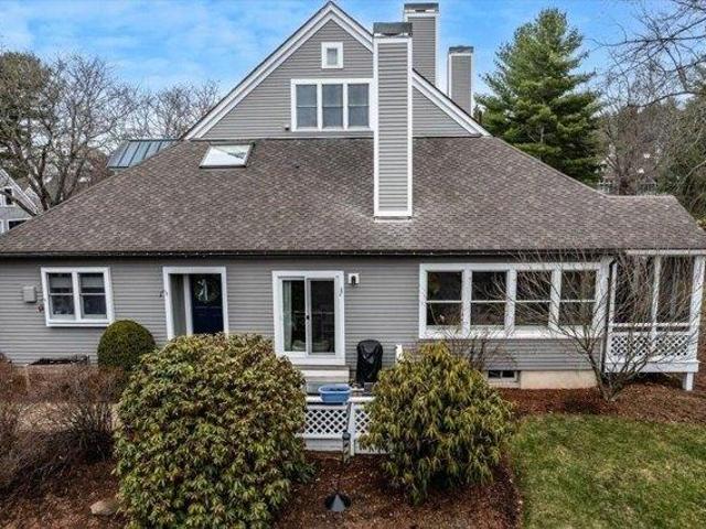 house with 3 bedroom, Nashua NH DLS102826663