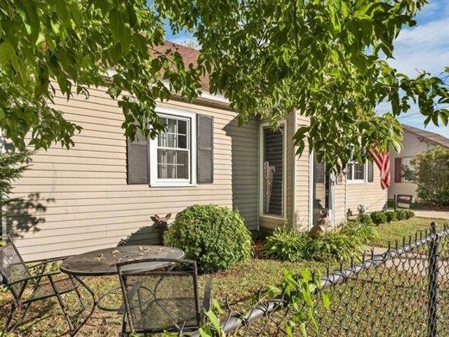 house with 3 bedroom, Nashua NH DLS102823221
