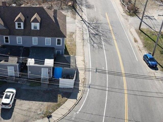 house with 3 bedroom, Nashua NH DLS102860977