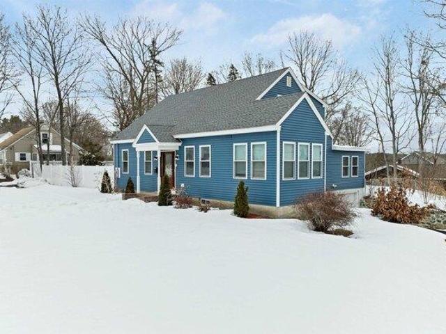 house with 3 bedroom, Nashua NH DS101899235