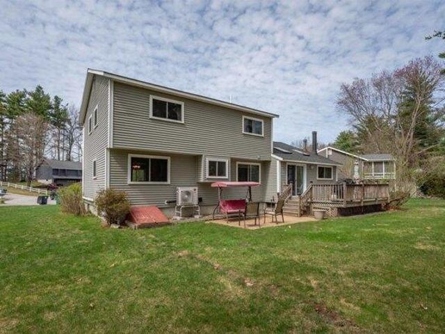 house with 3 bedroom, Nashua NH DS102410028
