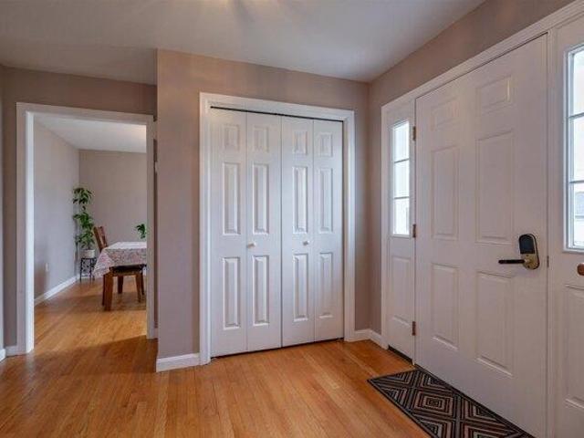 house with 3 bedroom, Nashua NH DS102410159