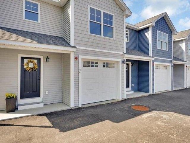house with 3 bedroom, Nashua NH DS102561541