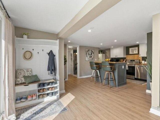 house with 3 bedroom, Nashua NH DS102025622