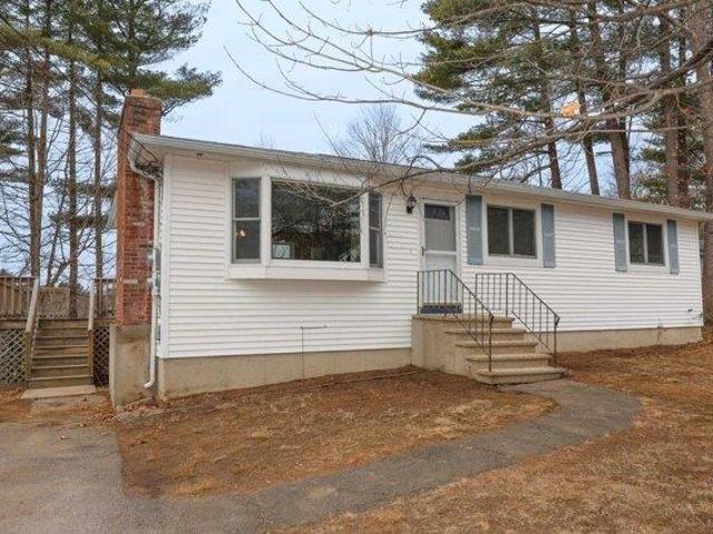 house with 3 bedroom, Nashua NH DS102281637