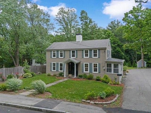 house with 3 bedroom, Nashua NH DS103929151