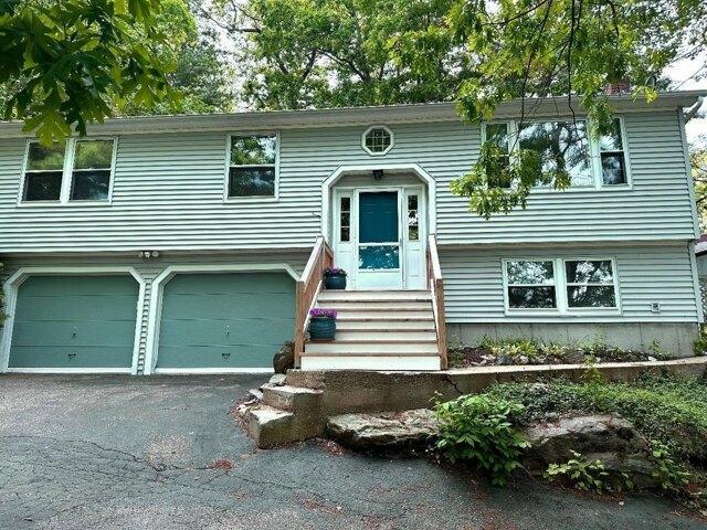 house with 3 bedroom, Nashua NH DS103128618