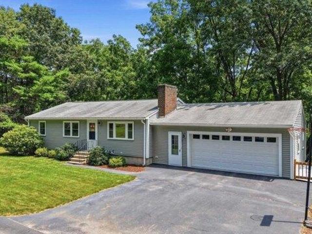 house with 3 bedroom, Nashua NH DS104409532