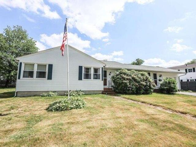 house with 3 bedroom, Nashua NH DS104076621