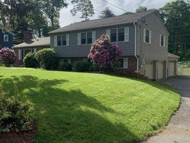 house with 3 bedroom, Nashua NH DS104078222