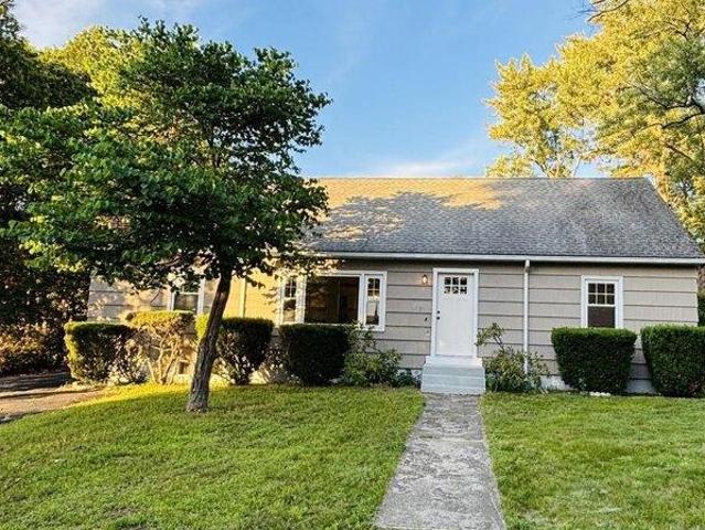 house with 3 bedroom, Nashua NH DS104115563