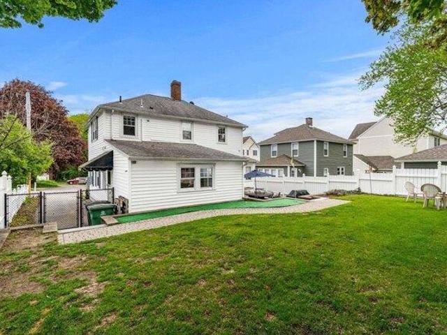 house with 3 bedroom, Nashua NH ES103852405