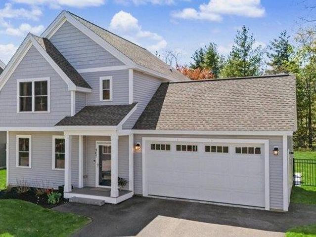 house with 3 bedroom, Nashua NH ES103967813