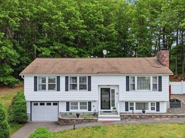 house with 3 bedroom, Nashua NH ES103070617