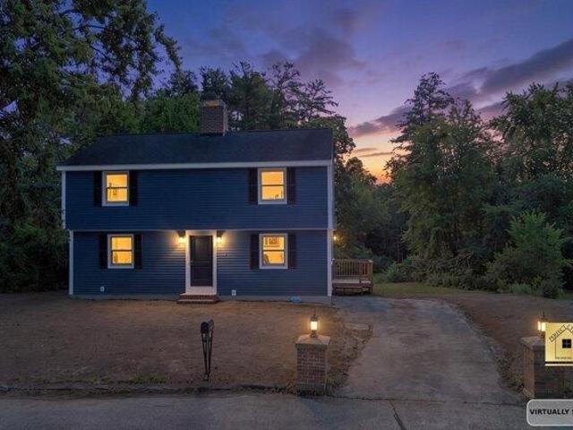 house with 3 bedroom, Nashua NH ES104568450