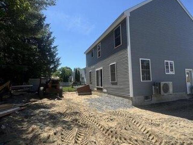 house with 3 bedroom, Nashua NH ES104852497