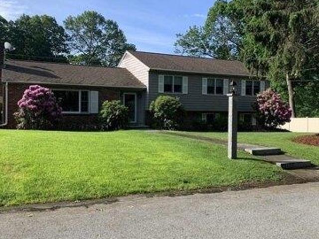 house with 3 bedroom, Nashua NH ES104078222