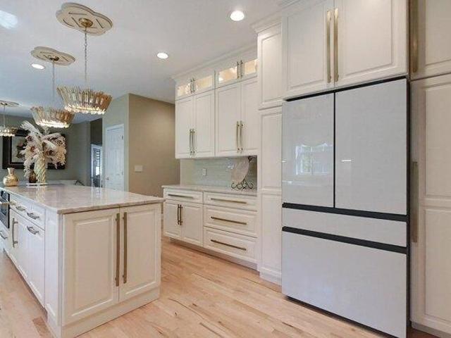 house with 3 bedroom, Nashua NH ES105156973