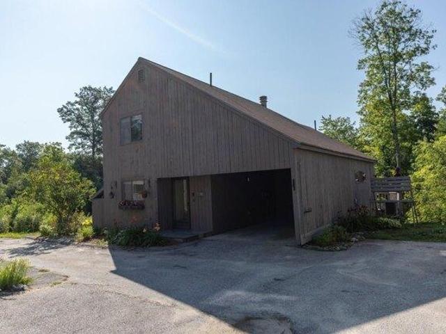 house with 3 bedroom, Nashua NH ES105202375