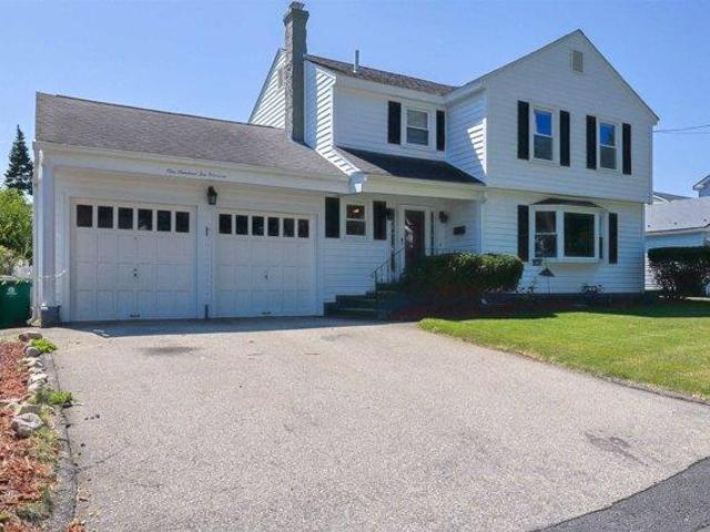 house with 3 bedroom, Nashua NH ES105230718