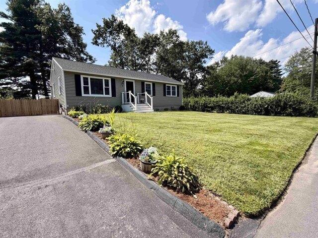 house with 3 bedroom, Nashua NH ES105231802