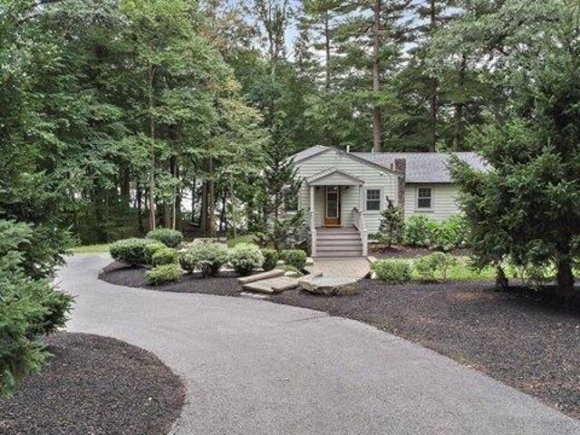 house with 3 bedroom, Natick MA DLS88247075