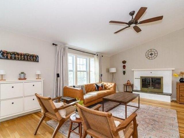 house with 3 bedroom, Natick MA ES102959063