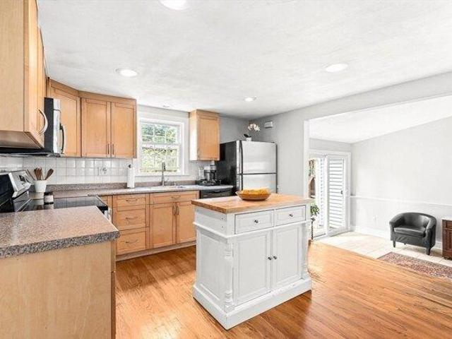 house with 3 bedroom, Natick MA ES103588523