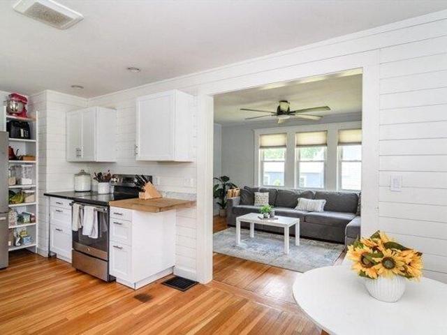 house with 3 bedroom, Natick MA ES104946819