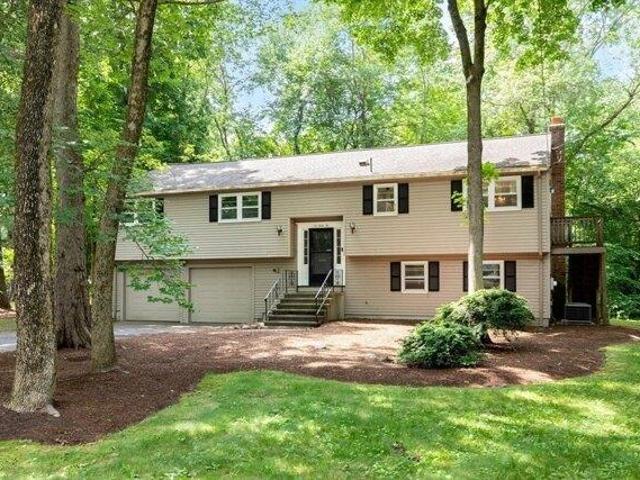house with 3 bedroom, Natick MA ES105061808