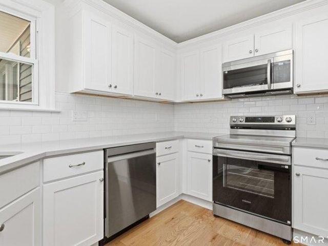 house with 3 bedroom, Naugatuck CT DLS102823698