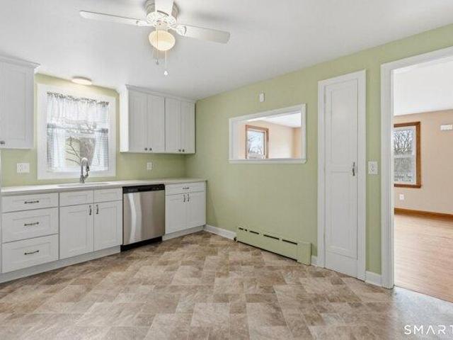 house with 3 bedroom, Naugatuck CT DLS103099152