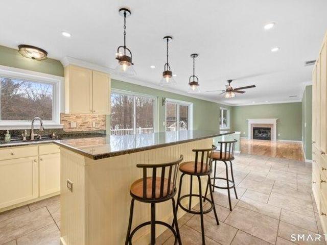 house with 3 bedroom, Naugatuck CT DS102025829