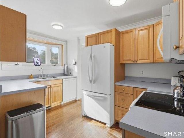 house with 3 bedroom, Naugatuck CT DS102063406