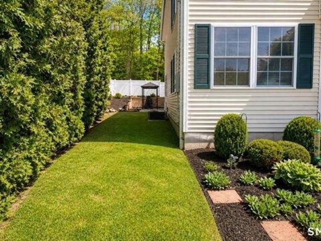 house with 3 bedroom, Naugatuck CT DS102213161
