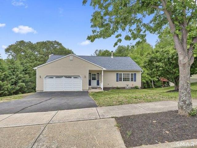 house with 3 bedroom, Naugatuck CT DS103438509