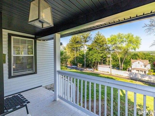 house with 3 bedroom, Naugatuck CT DS104444518
